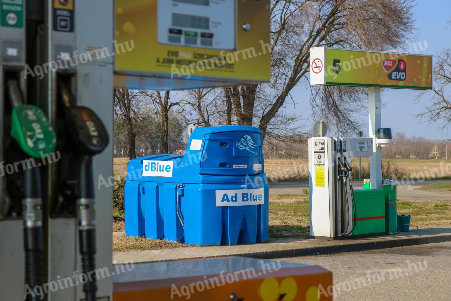 Kingspan BlueMaster prémium AdBlue-tartály 2500 literes - Jász-Nagykun ...