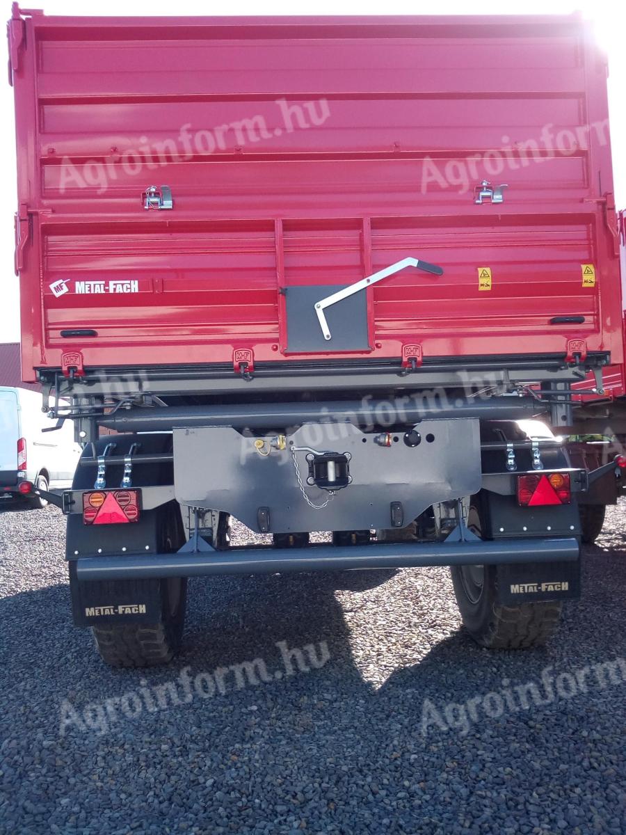 Metal Fach pótkocsi T711/3 12 t állattartó pályázathoz is - Szabolcs ...