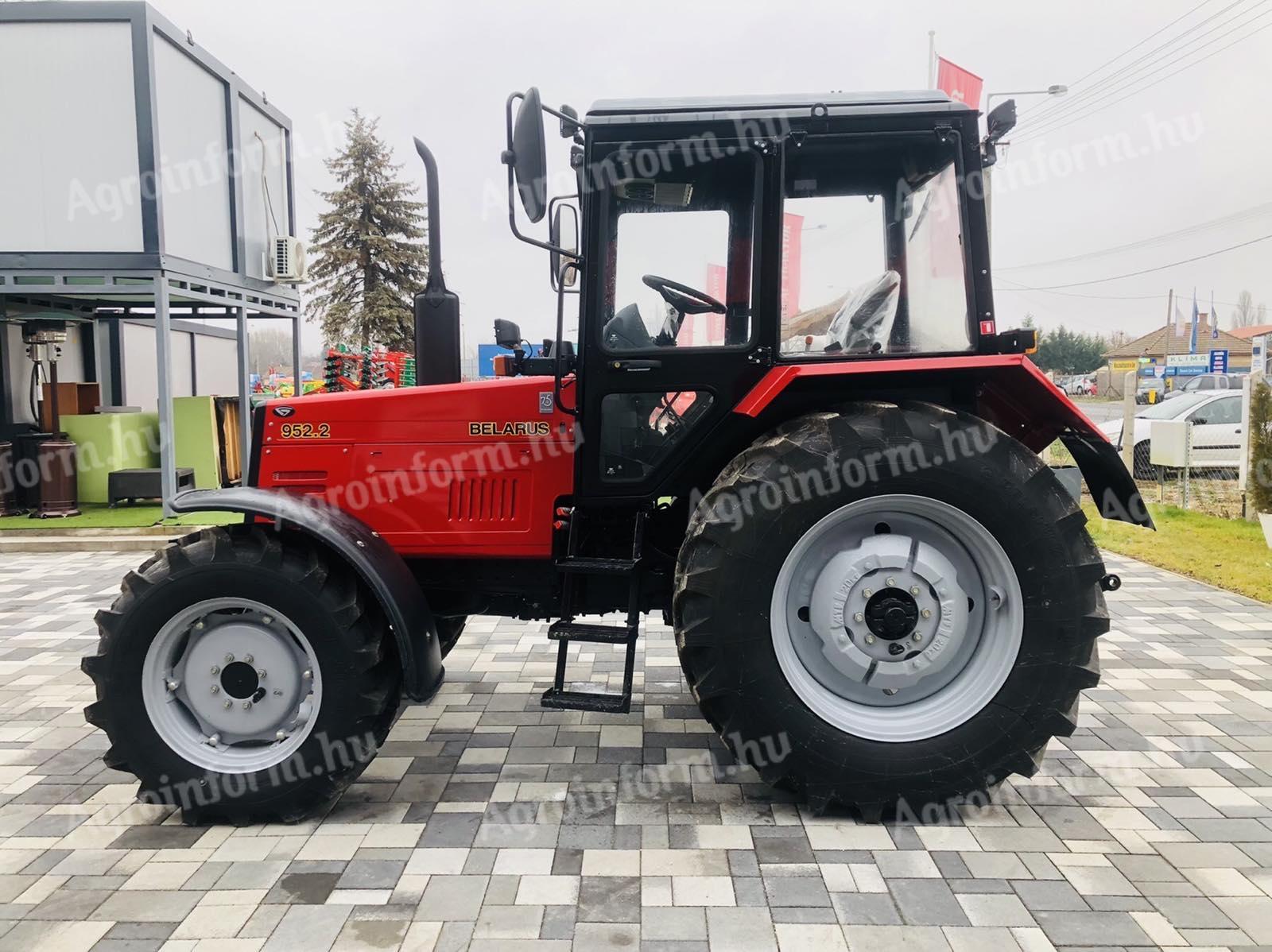 BELARUS MTZ 952.2 TRAKTOR - MONOBLOKKOS HIRDRAULIKÁVAL ...