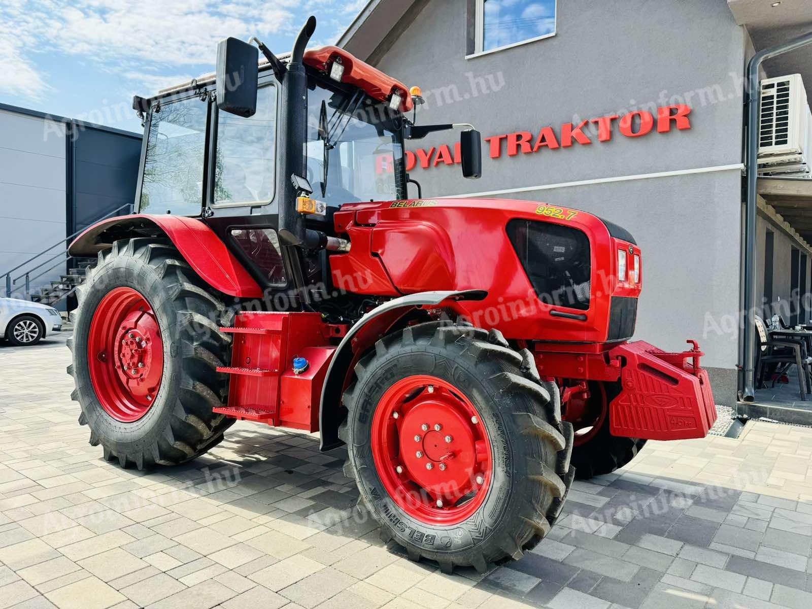 BELARUS MTZ 952.7 - Royal Traktor EU-s típusbizonyítvánnyal, Pályátban ...