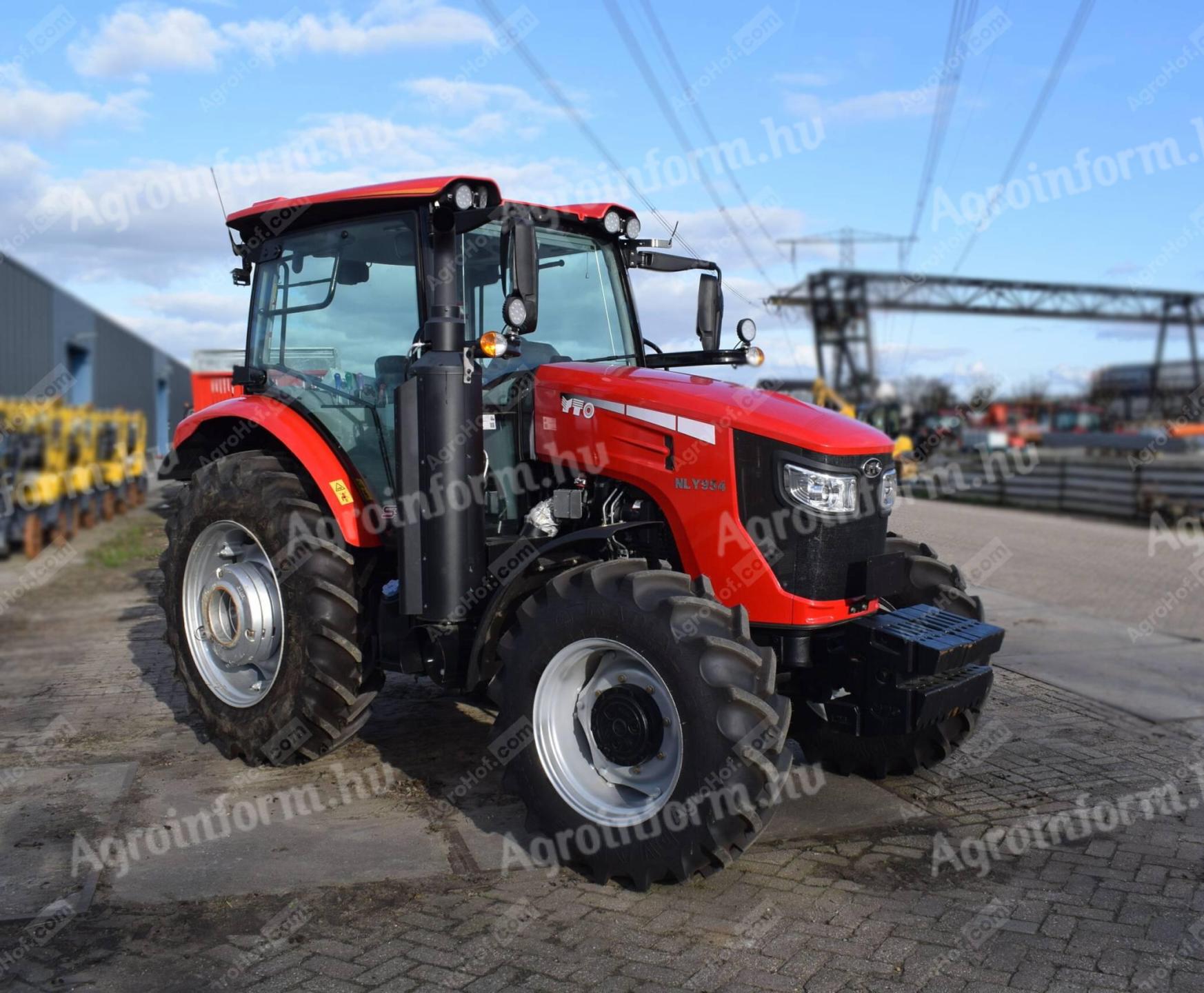 Yto új Traktor 95 Lóerős Kabinnal Yto Nly954 Bács Kiskun Vármegye