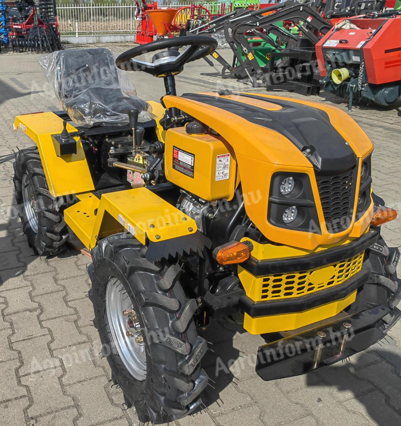 Mini traktor 12 LE - Szabolcs-Szatmár-Bereg vármegye 4400 Nyíregyháza ...