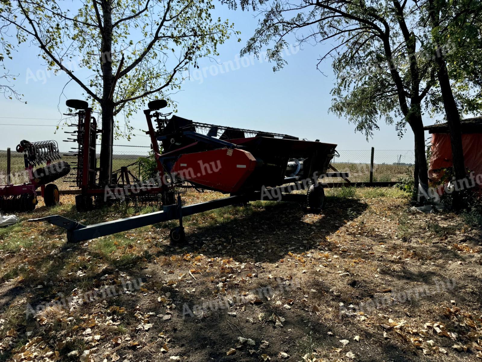 Massey Ferguson kombájn - Bács-Kiskun vármegye 6413 Kunfehértó ...