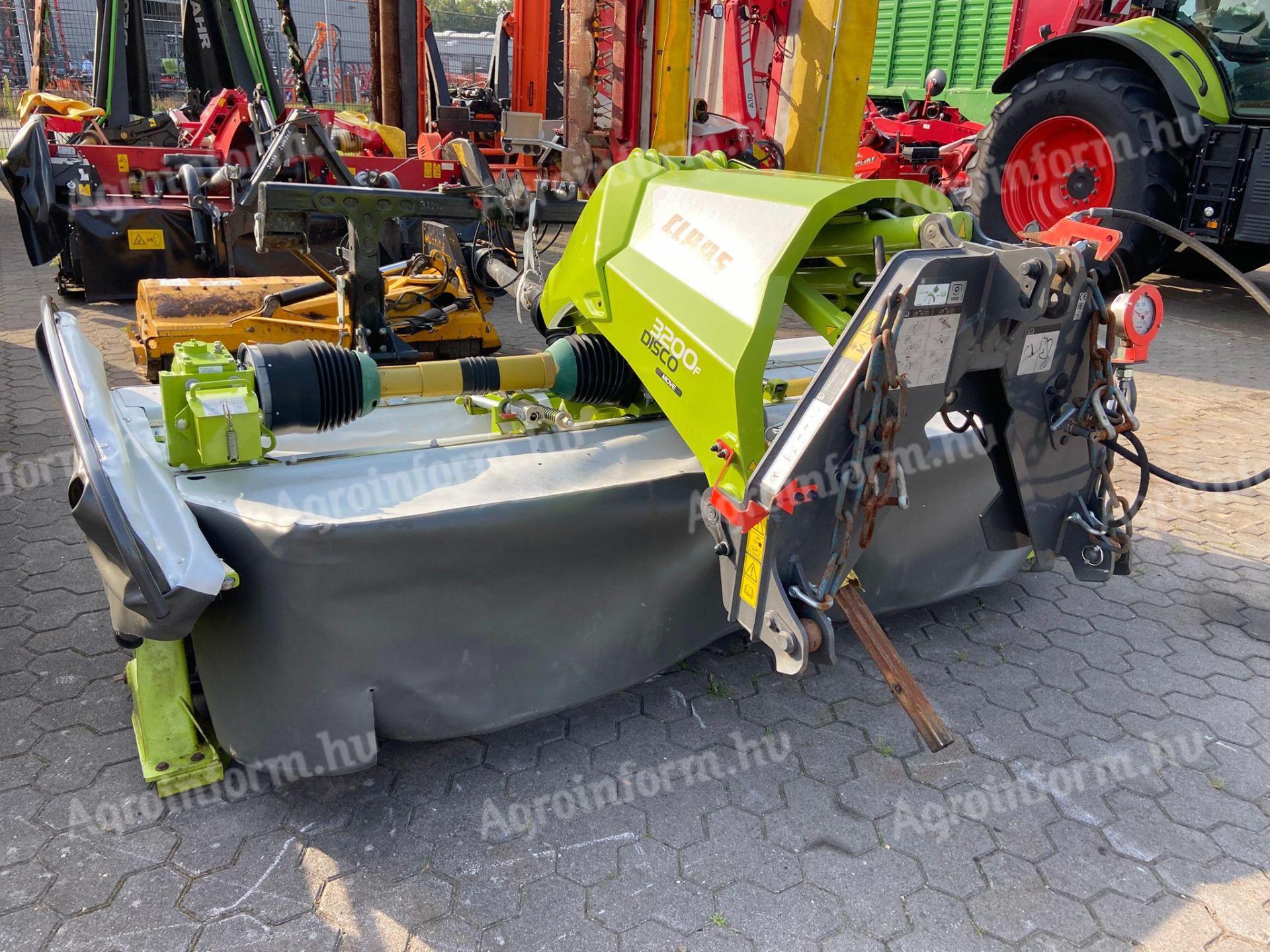 Claas Disco 3200F Frontkasza - Hajdú-Bihar vármegye 4100 Berettyóújfalu ...
