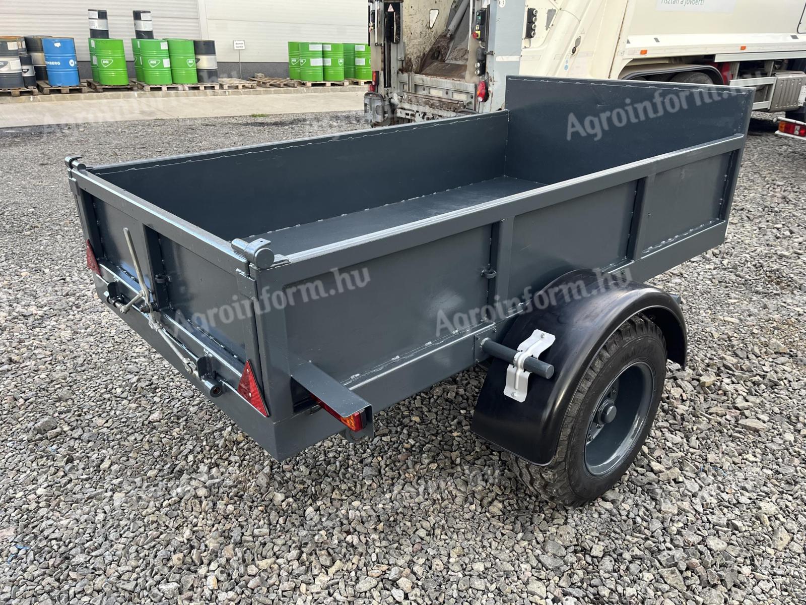 Egytengelyes, hidraulikusan billenthető ráfutófékes pótkocsi felújítva ...