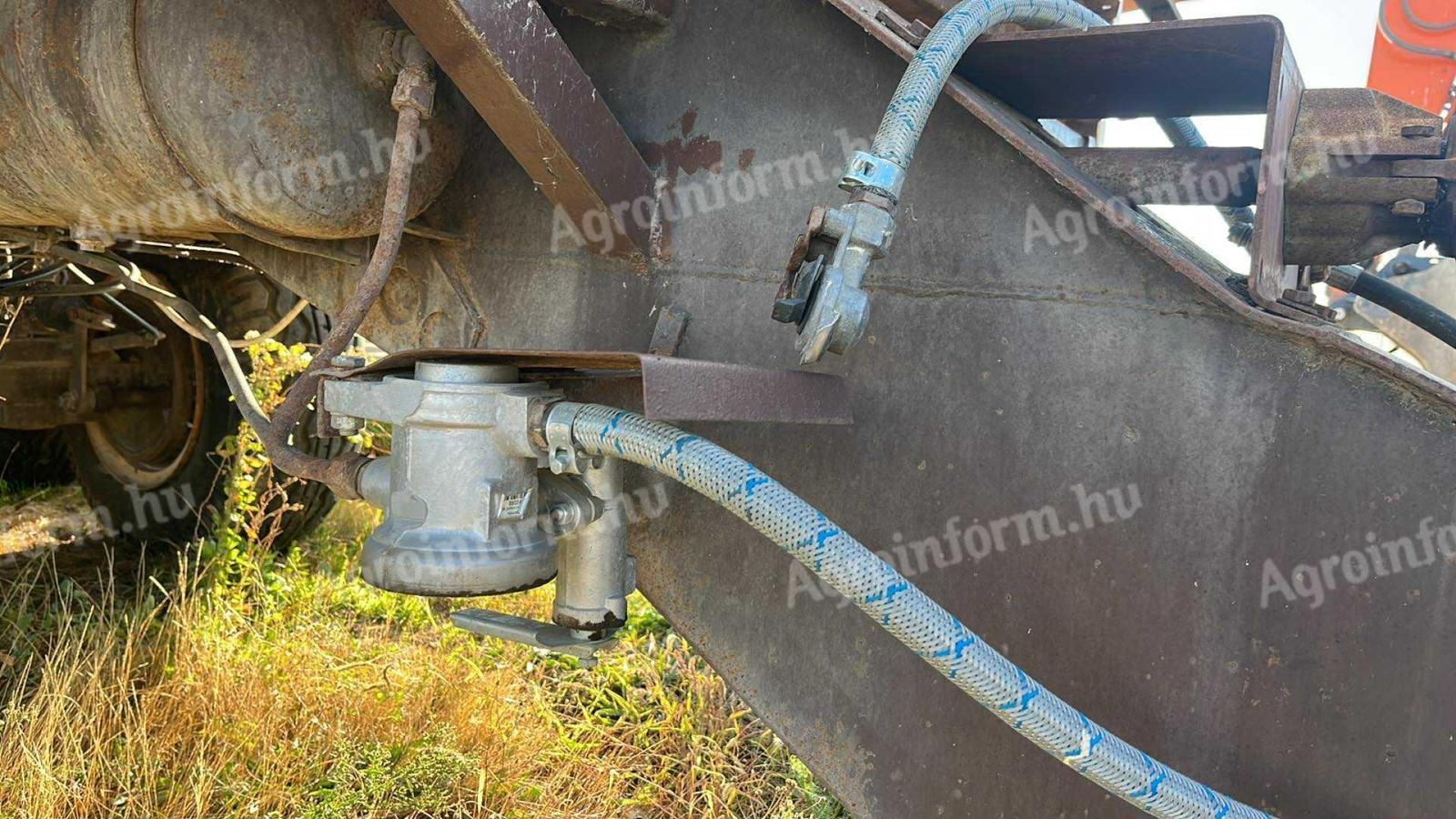 Eladó T-088 szervestrágya szóró műszakival, rendszámmal - Heves vármegye 3390 Füzesabony ...