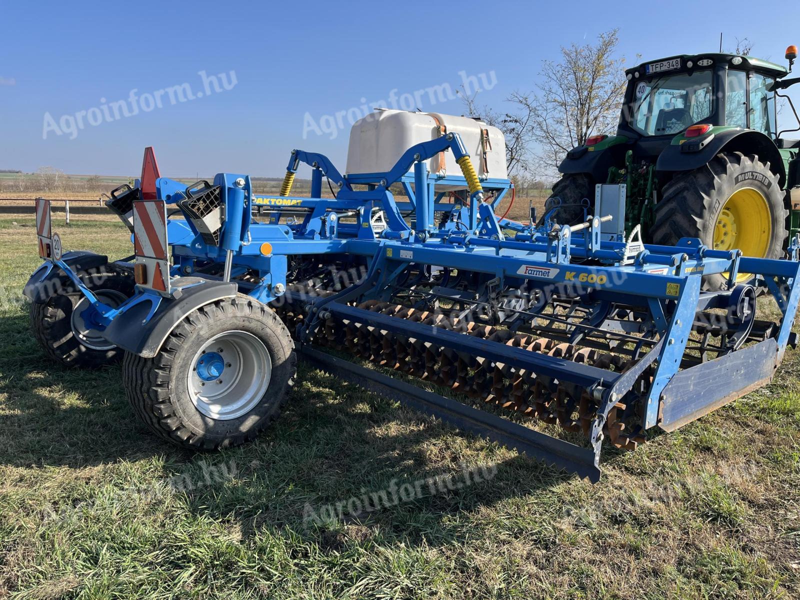 Farmet kompaktor 6 méter munkaszélességgel, kiváló állapotban eladó ...