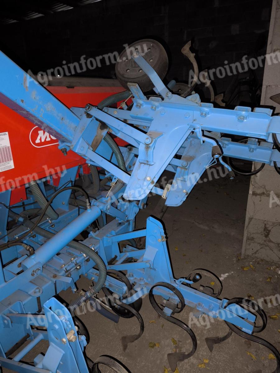 Monosem hidraulikus sorközművelő kultivátor műtrágyaszóróval eladó ...