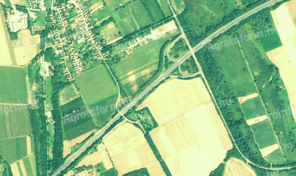 Fejlesztési telek eladó az M7 autópálya lehajtónál, Balatonőszödön ...