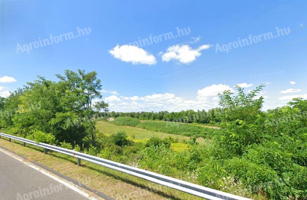 Fejlesztési telek eladó az M7 autópálya lehajtónál, Balatonőszödön ...