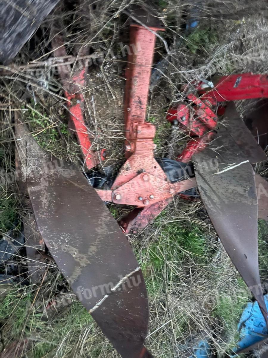 KRONE MUSTANG 120, EKE TOLDAT - Pest vármegye 2192 Hévízgyörk ...