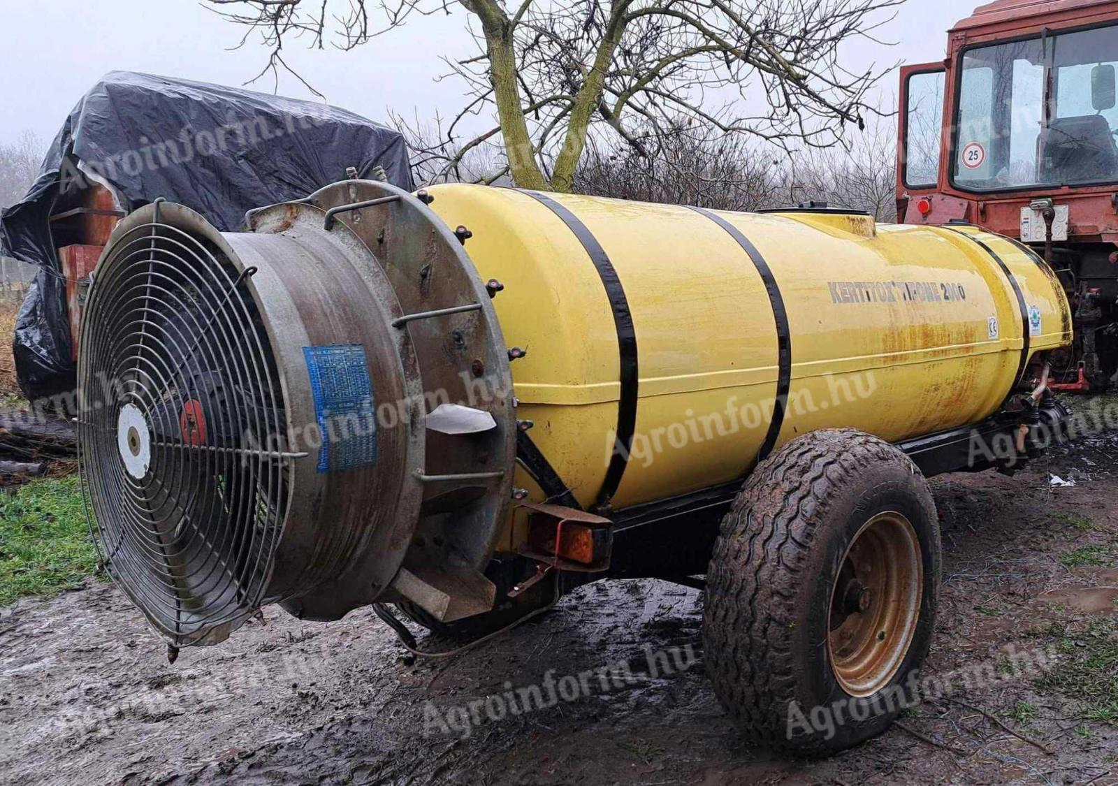Eladó Kertitox Tifone 2000l permetező - Szabolcs-Szatmár-Bereg vármegye ...