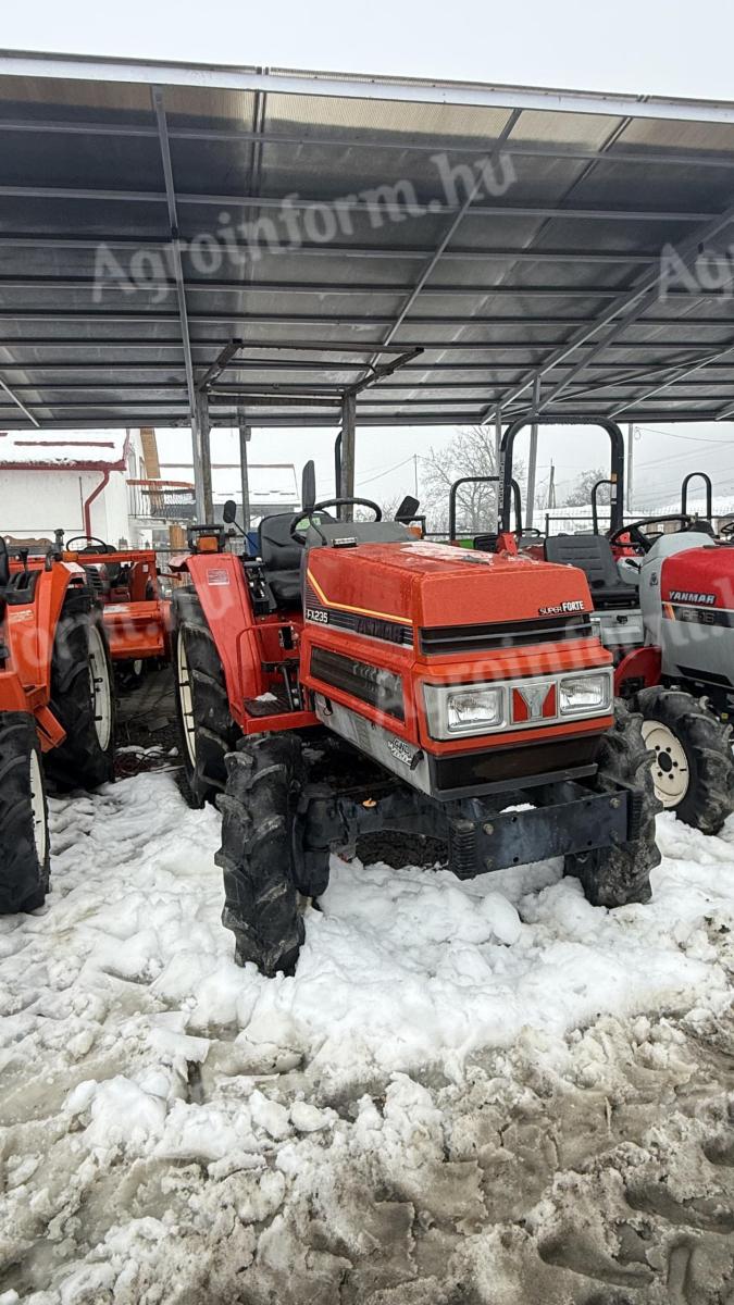 Yanmar FX235 japán kistraktor – 23 LE – 4x4 – Megbízható állapot ...