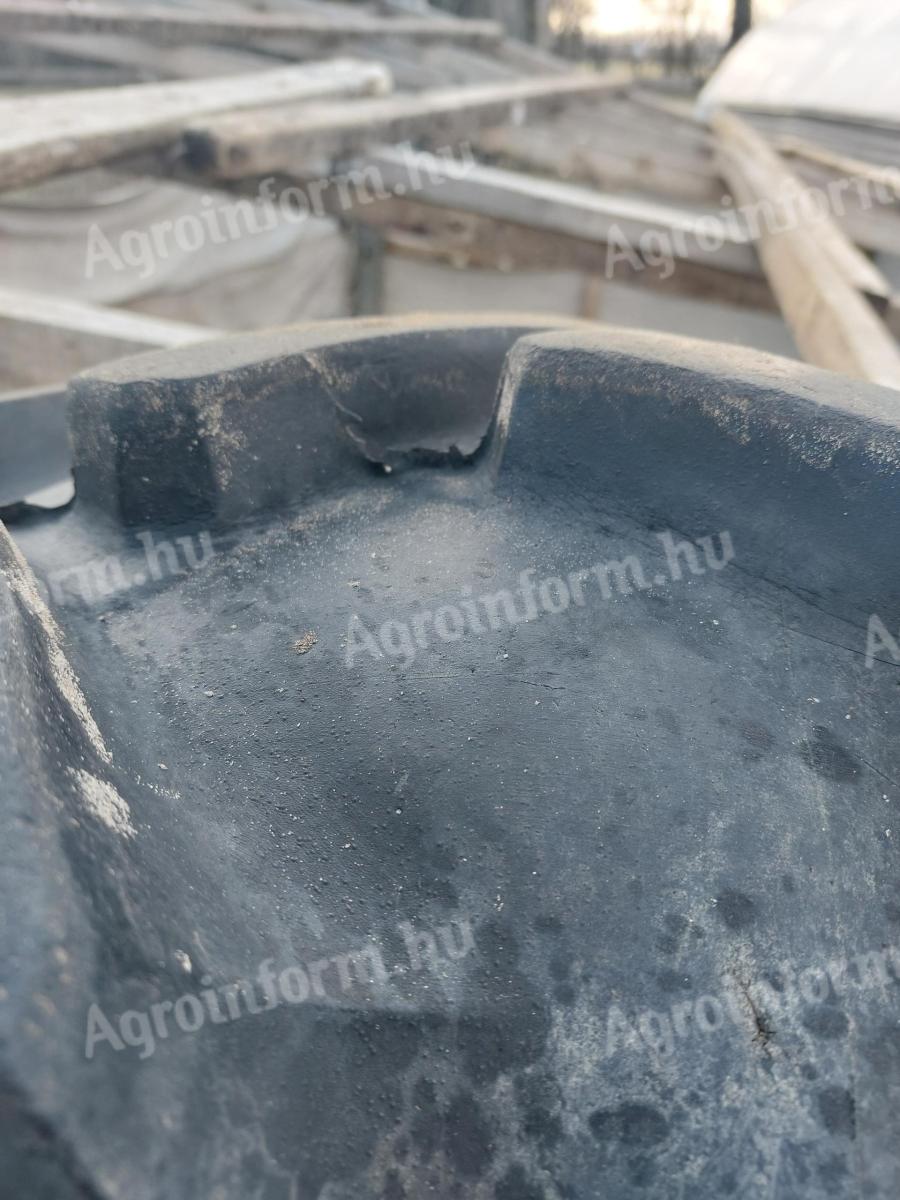 Uniroyal 14.9-28 traktor gumi eladó - Csongrád-Csanád vármegye 6760 ...