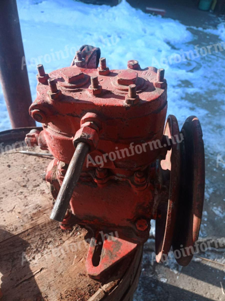 2 hengeres Zil kompresszor - Hajdú-Bihar vármegye 4119 Váncsod ...
