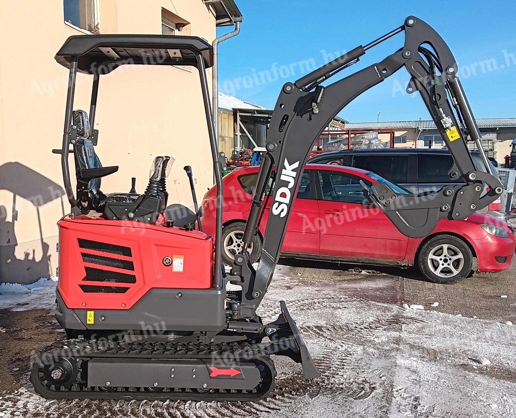 SDJK JKW20 típusú, háromhengeres, 25 lóerős, vízhűtéses, 1,6 T ...