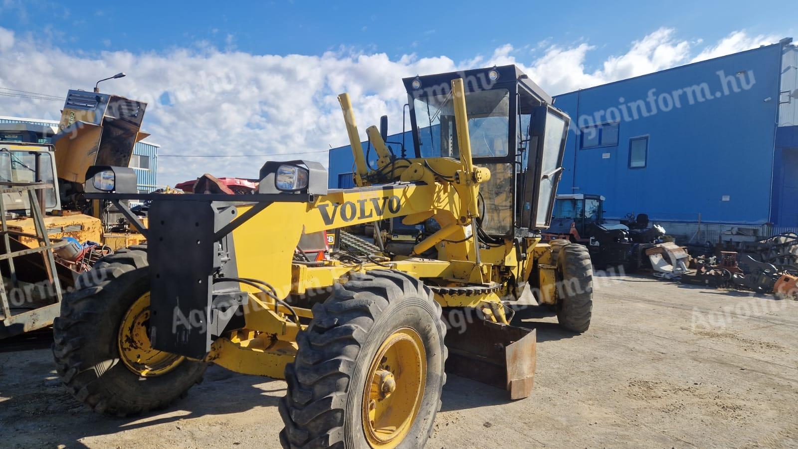 Volvo Champion 720 gréder - Hajdú-Bihar vármegye 4115 Ártánd ...