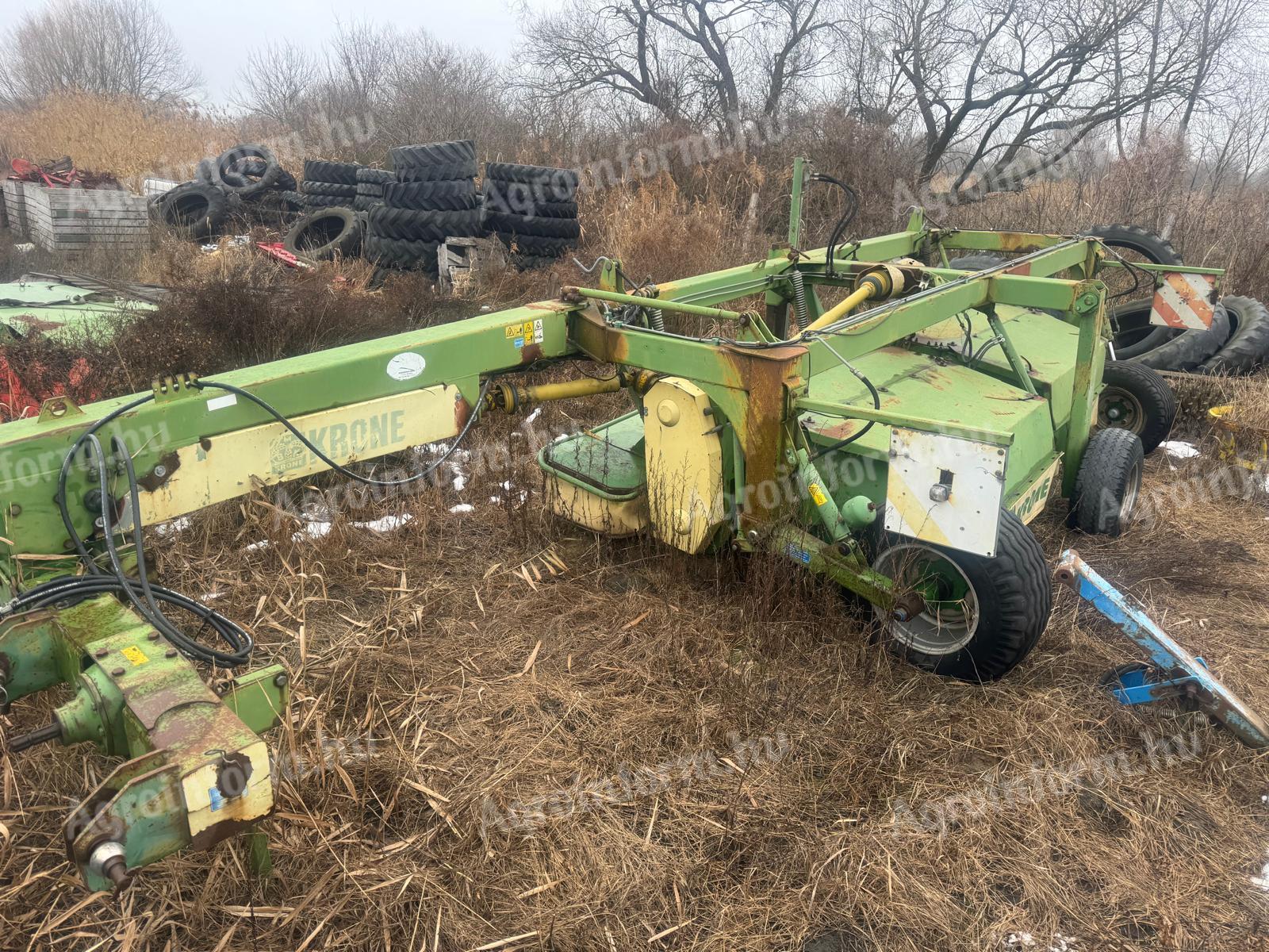 KRONE AMT 5000 CV, 5 MÉTERES VONTATOTT TÁRCSÁS KASZA SZÁRSÉRTŐVEL ...