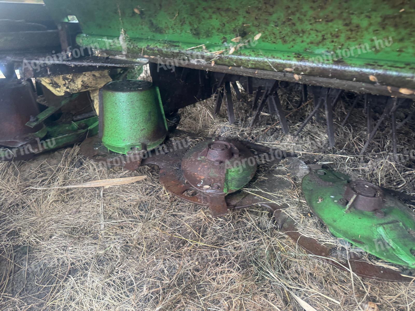 KRONE AMT 5000 CV, 5 MÉTERES VONTATOTT TÁRCSÁS KASZA SZÁRSÉRTŐVEL ...