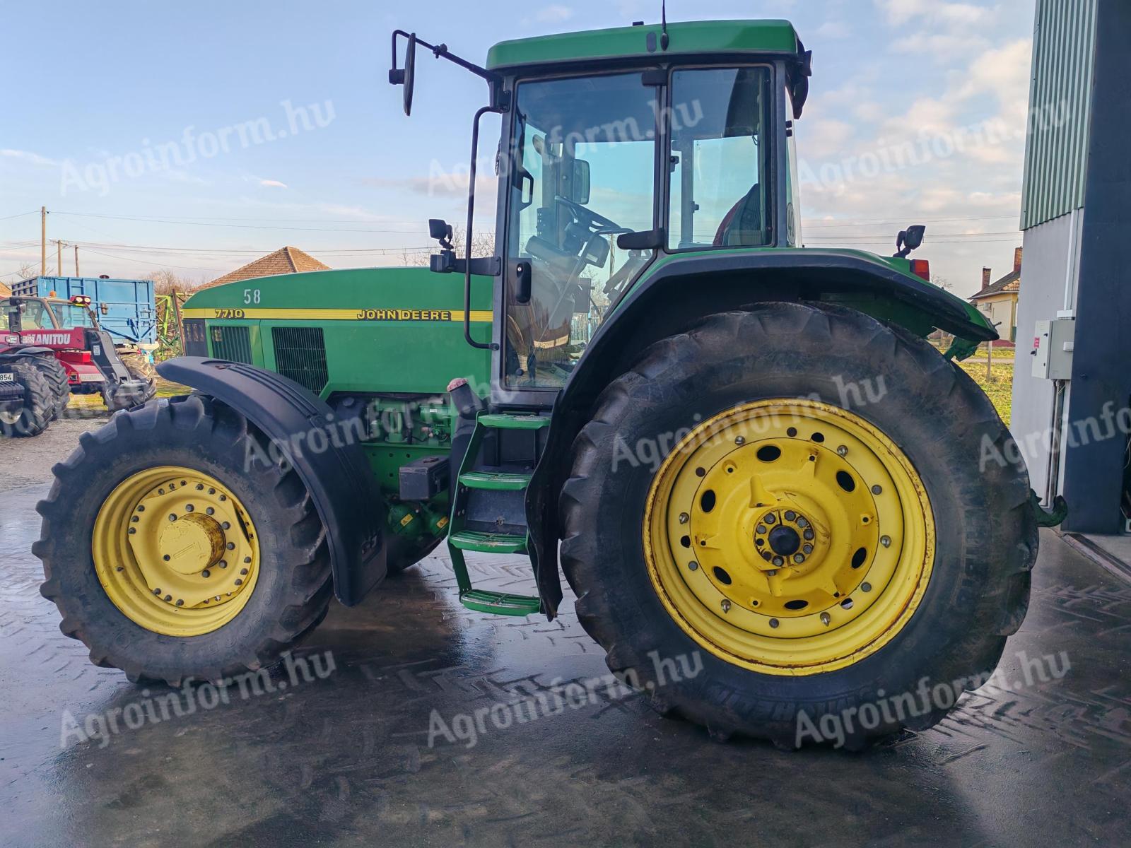 John Deere traktor - Jász-Nagykun-Szolnok vármegye 5243 Tiszaderzs ...