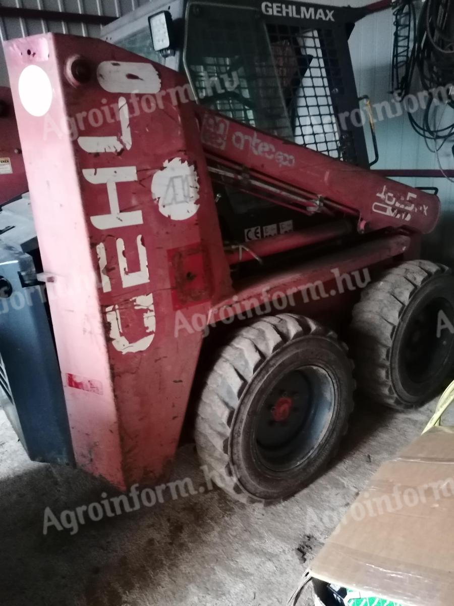 Gehl 4625 jó állapotban, eladó Bobcat rakodógép - Szabolcs-Szatmár ...