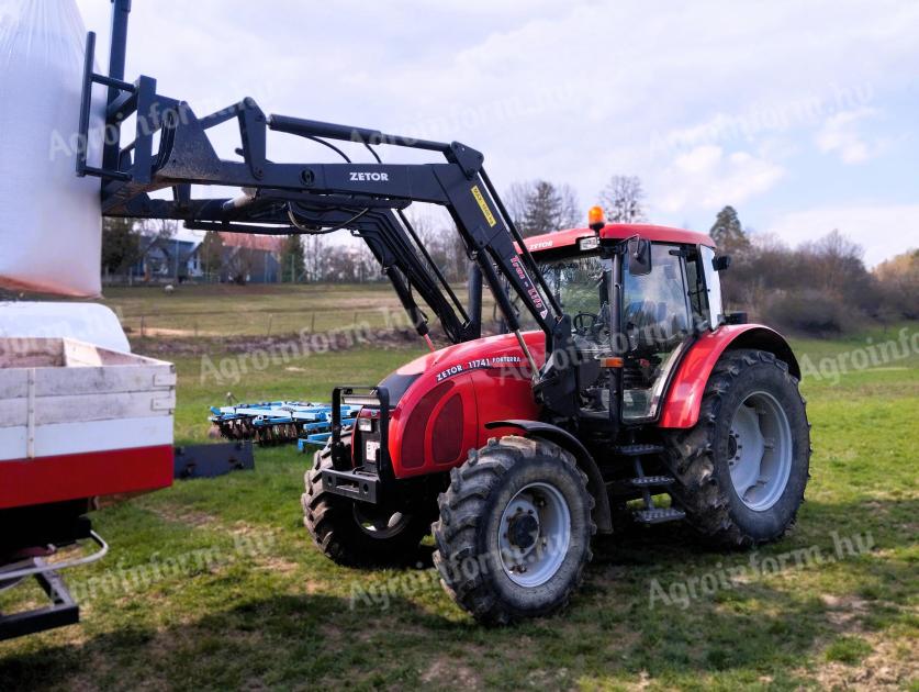 Zetor Forterra 11741 - homlokrakodós hathengeres traktor - Somogy ...