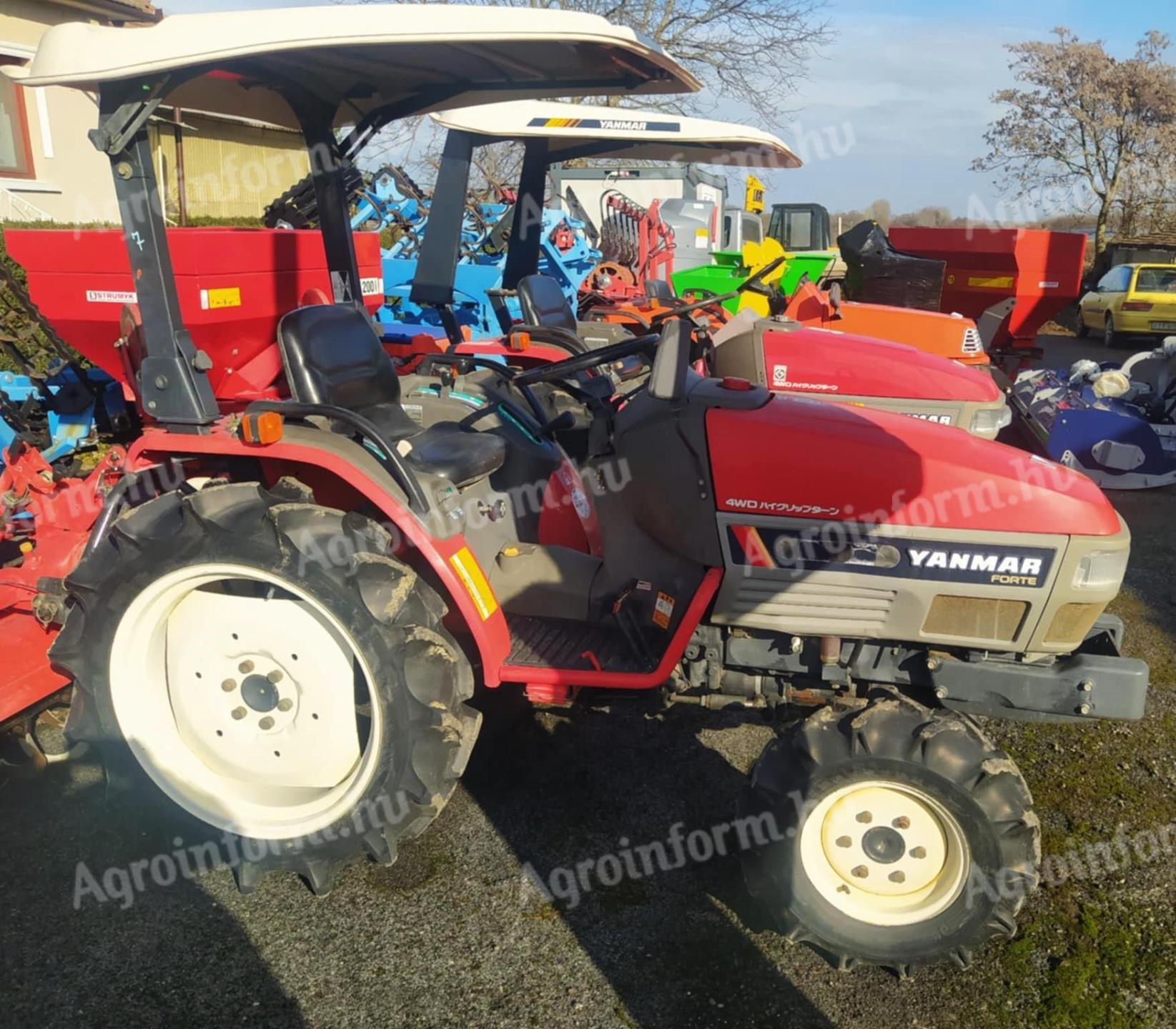 YANMAR F210, 21 LE, 4WD, 3 hengeres motor, 140 cm talajmaróval, tetővel ...