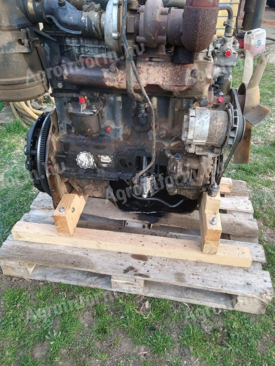 MTZ 892.2 turbós motor eladó, elsősorban egyben, D245 hibás - Szabolcs ...
