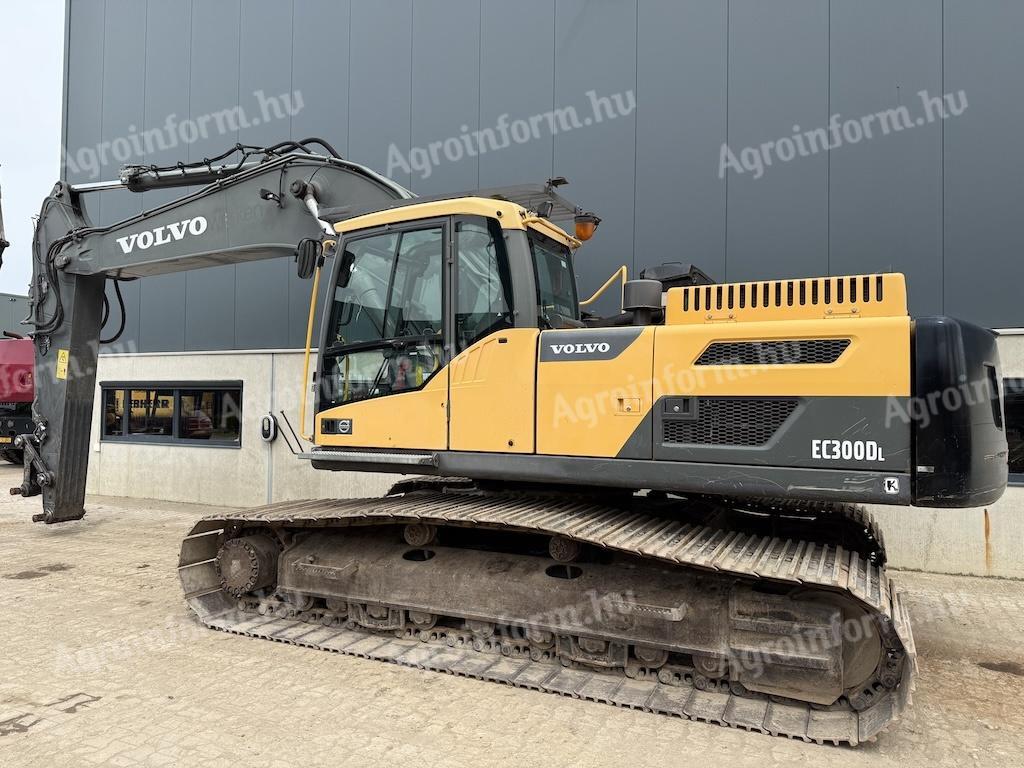 Volvo EC300DL / 2012 / 10 841 üzemóra / Lízing 20%-tól - BUDAPEST 1011 ...